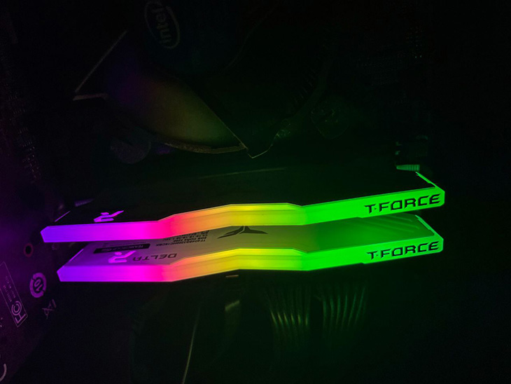Đánh giá nhanh: TeamGroup T-Force Delta RGB - Kit RAM giá mềm, bus cao ...